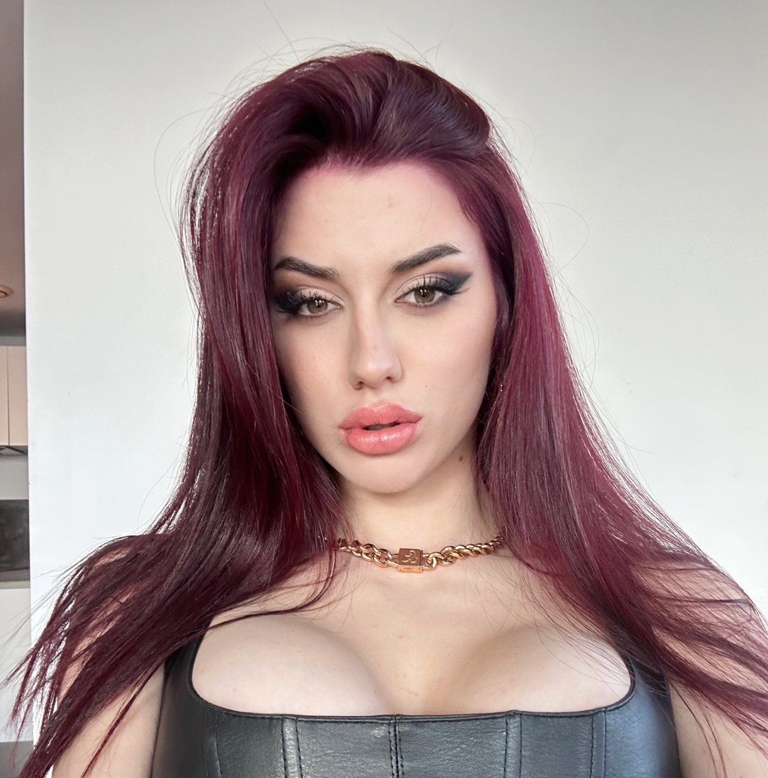 Mistress Karina Domme Addiction Daily Fix: Friday August 25th 2023 - Domme Addiction